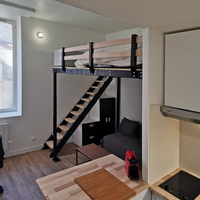 Loft bed with lateral stairs TS 8 | TECROSTAR